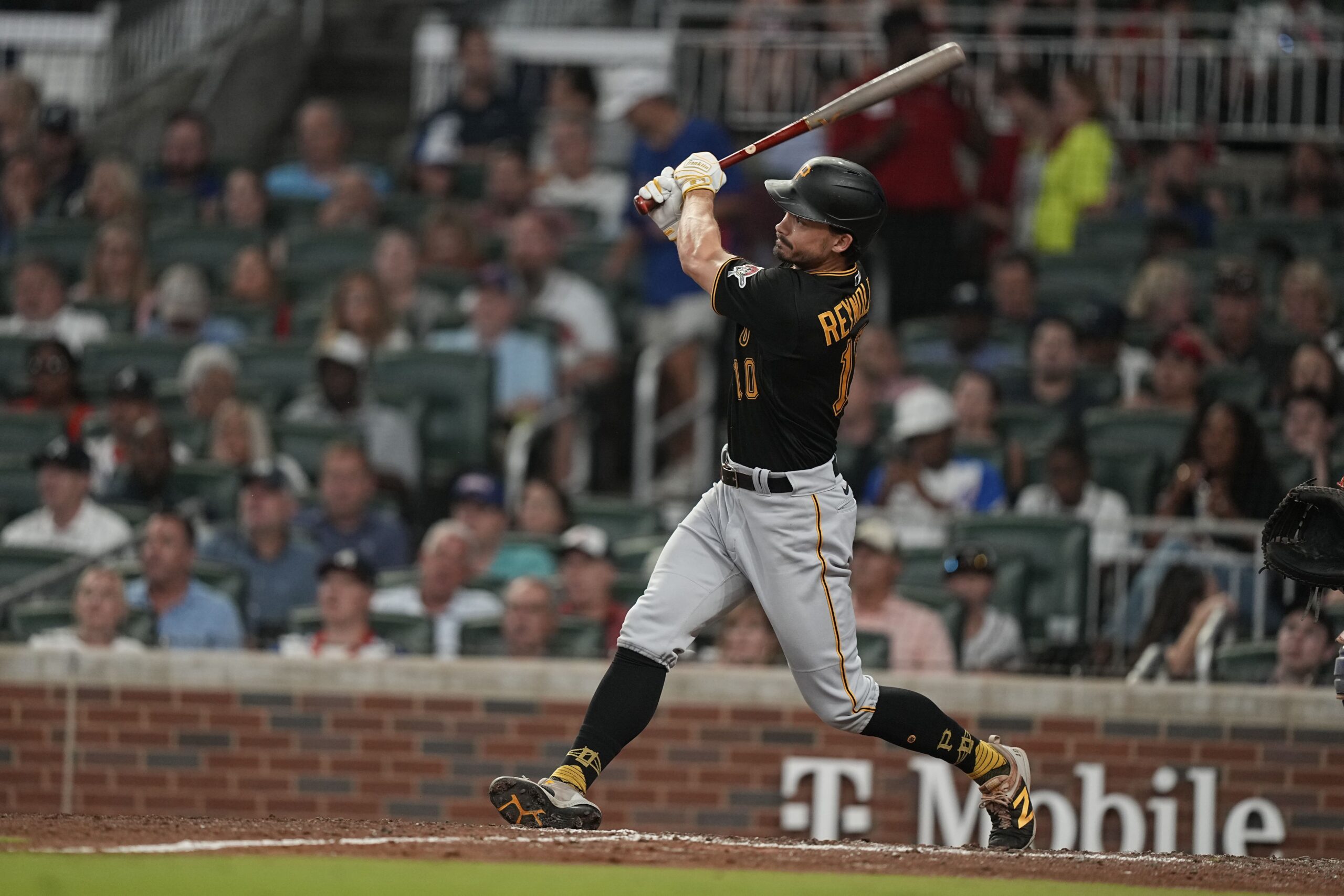 Pirates Tie Season Series With MLB-Best Braves in 8-4 Win