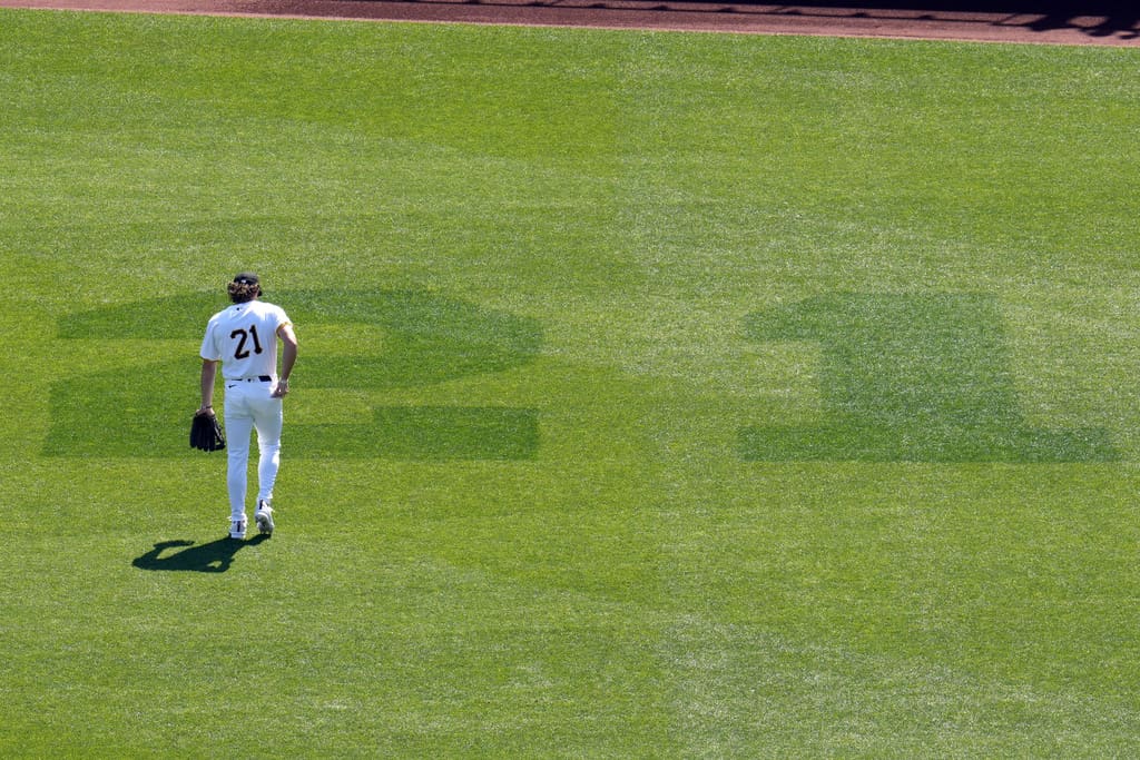 Billy Cook Gives Fitting Tribute on Roberto Clemente Day | Pittsburgh ...